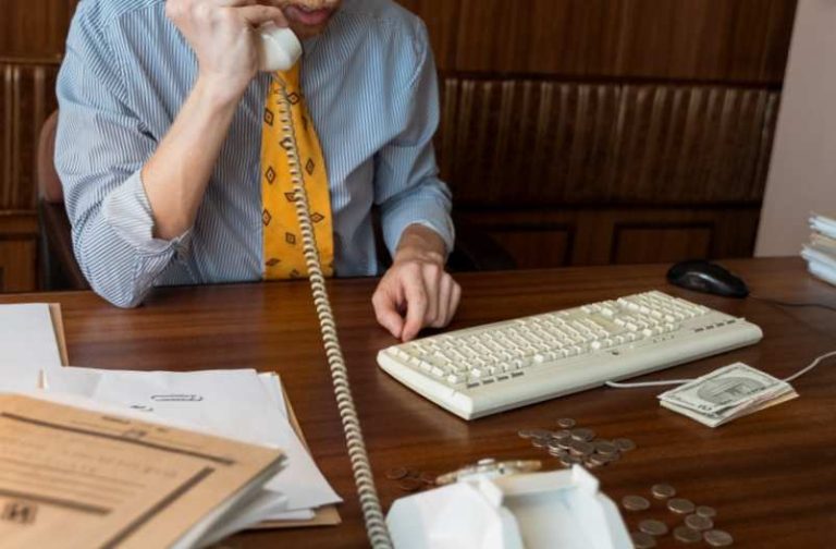 Téléphone fixe professionnel filaire et sans fil : les avantages - EVISE